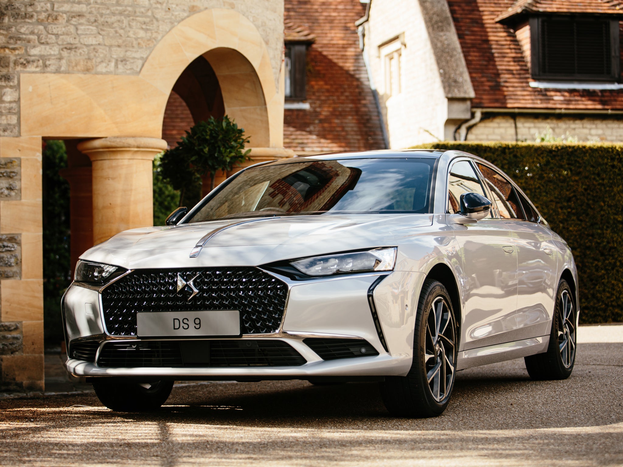 Peugeot Citroen DS 9 review: Sedate motoring at a reasonable price ...